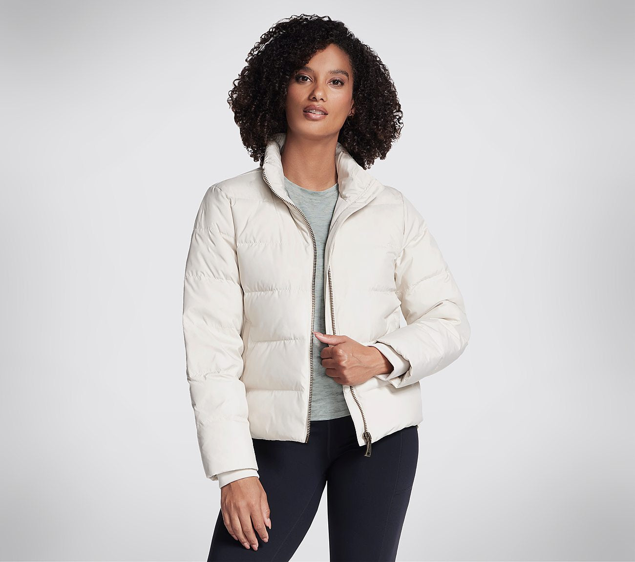 GO SHIELD Jacket | Vandafvisende pufferjakke - Køb her – Skechers.dk