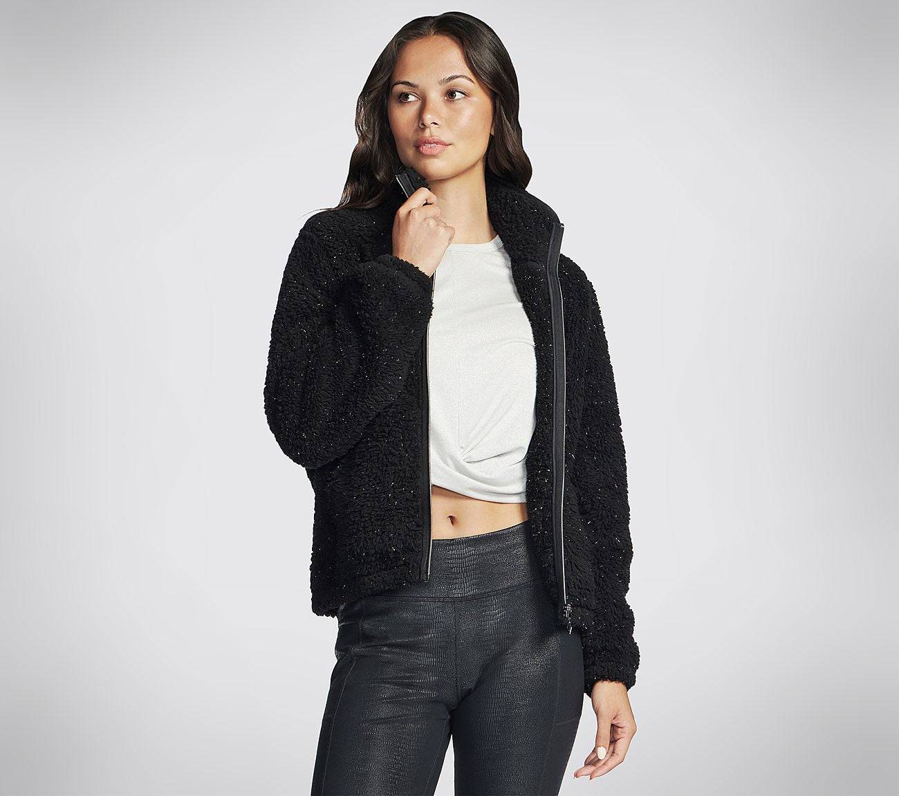 GO SNUGGLE Shine Sherpa Jacket | Sort jakke - Køb online her – Skechers.dk